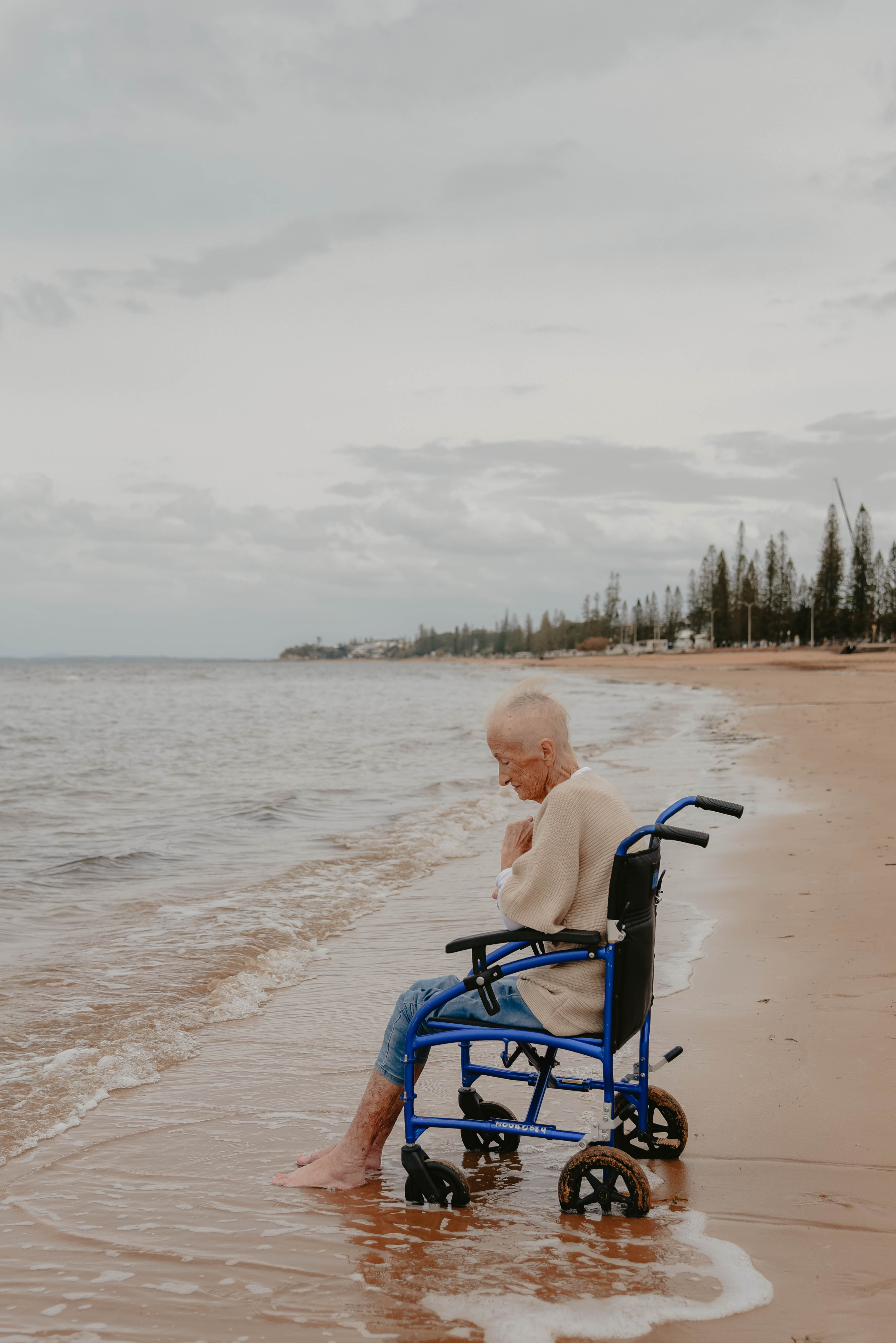 Dianne’s Wish was to visit Sutton Beach and see the waves rolling into ...