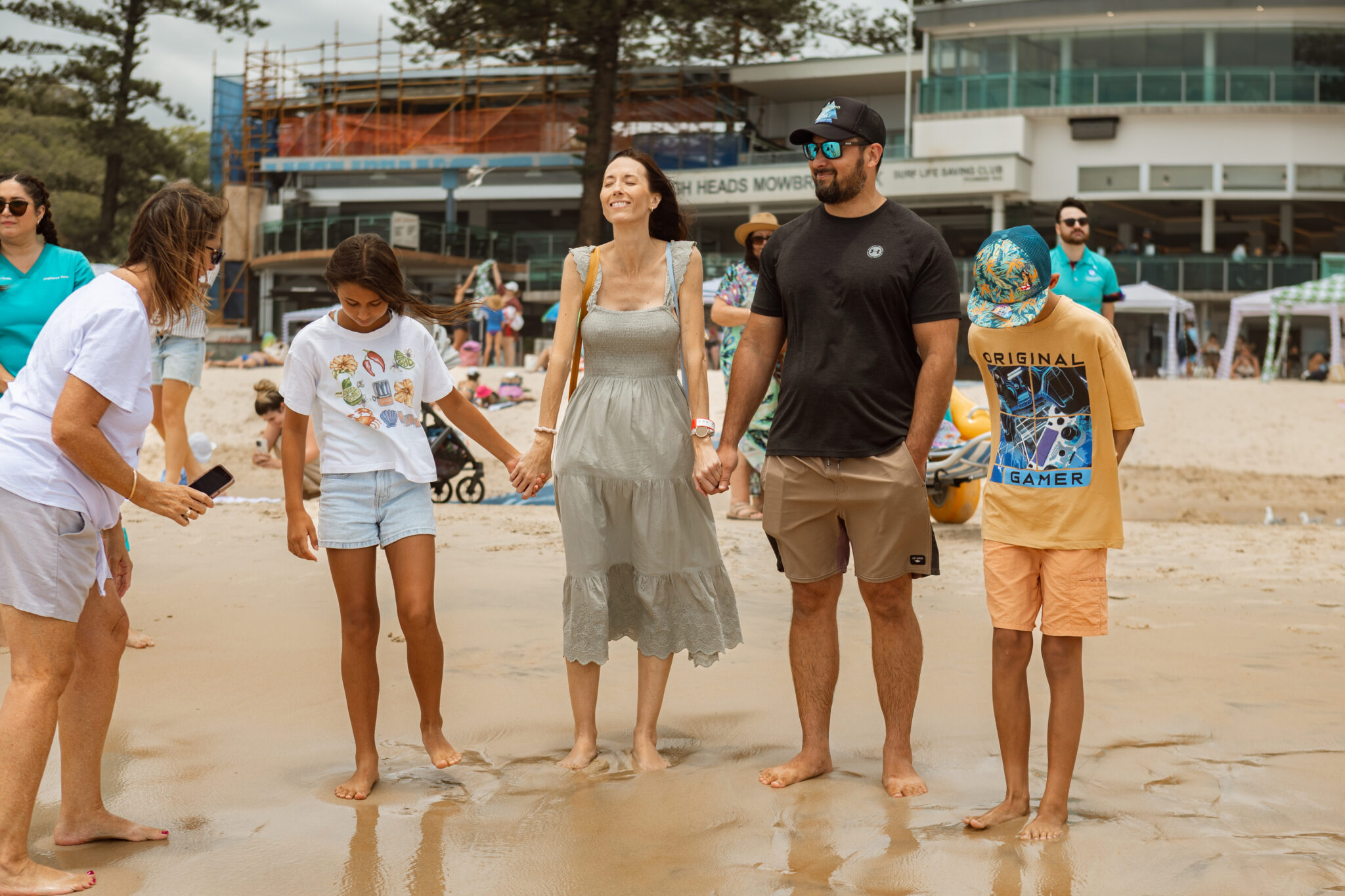 Dani-AWQ-018 | Ambulance Wish Queensland